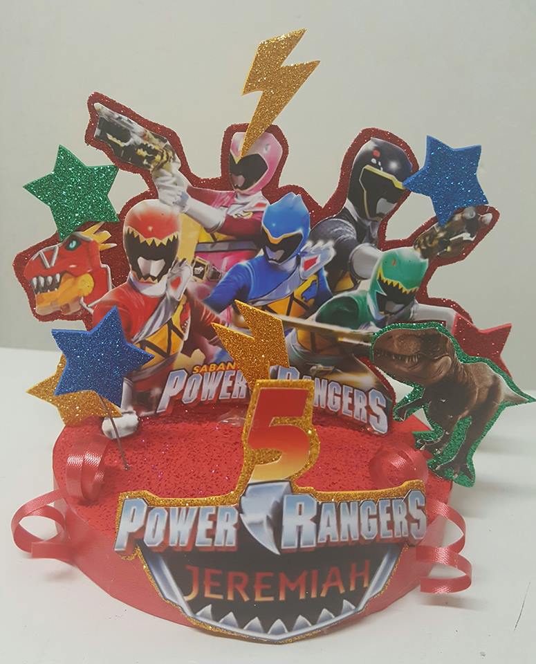 Adriana's Creations: CAKE TOPPERS