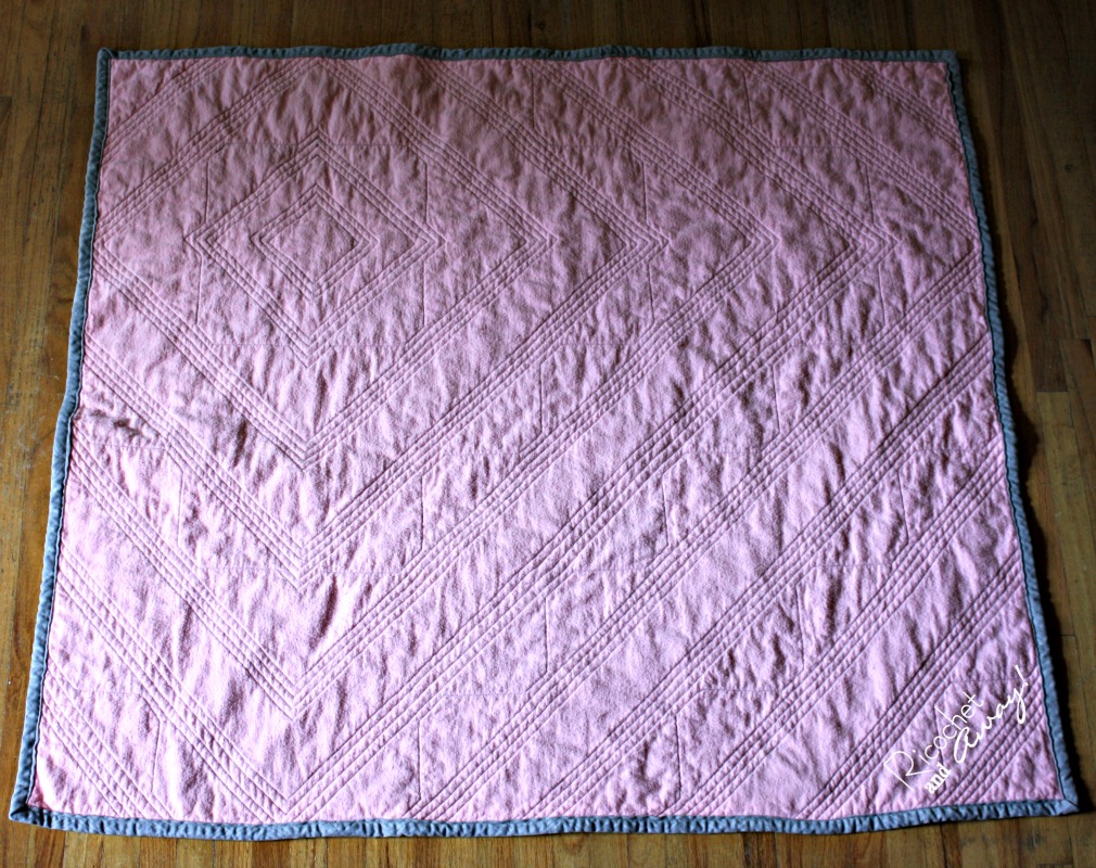 Ricochet and Away!: HST baby quilt tutorial