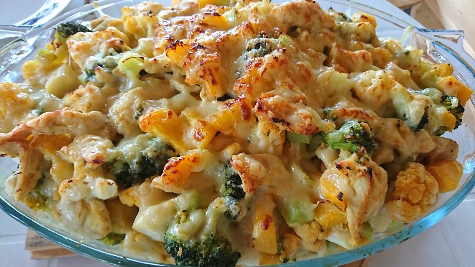 Kotikok(k)eiluja: Broileri-pastapaistos