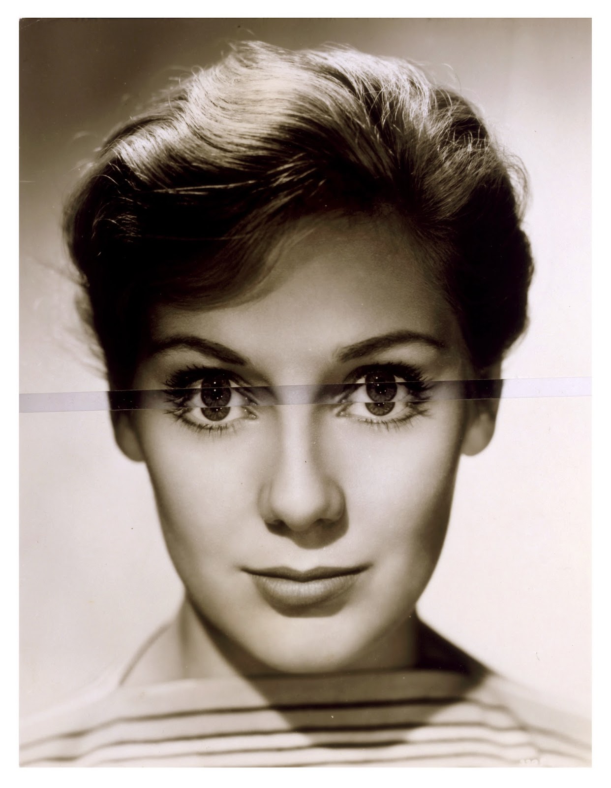 UNIT X........ By Hannah Marchant: Artist Research & Development