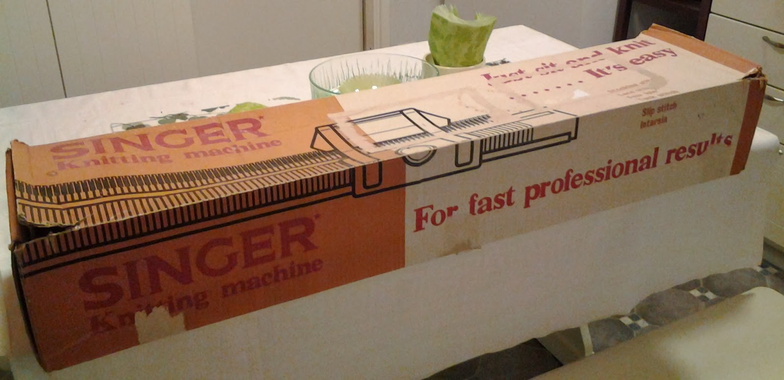 Motoristin Mutsi at home and garden: Singer Knitting Machine