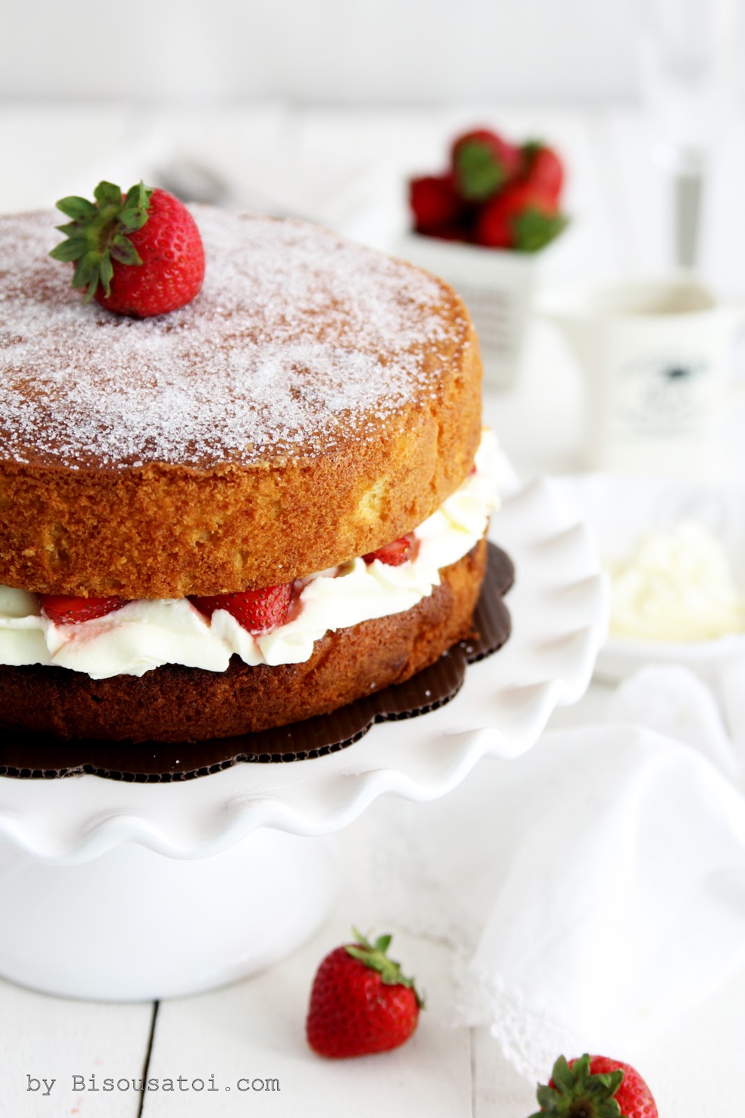 The Classic Victoria Sandwich Cake - Bisous À Toi
