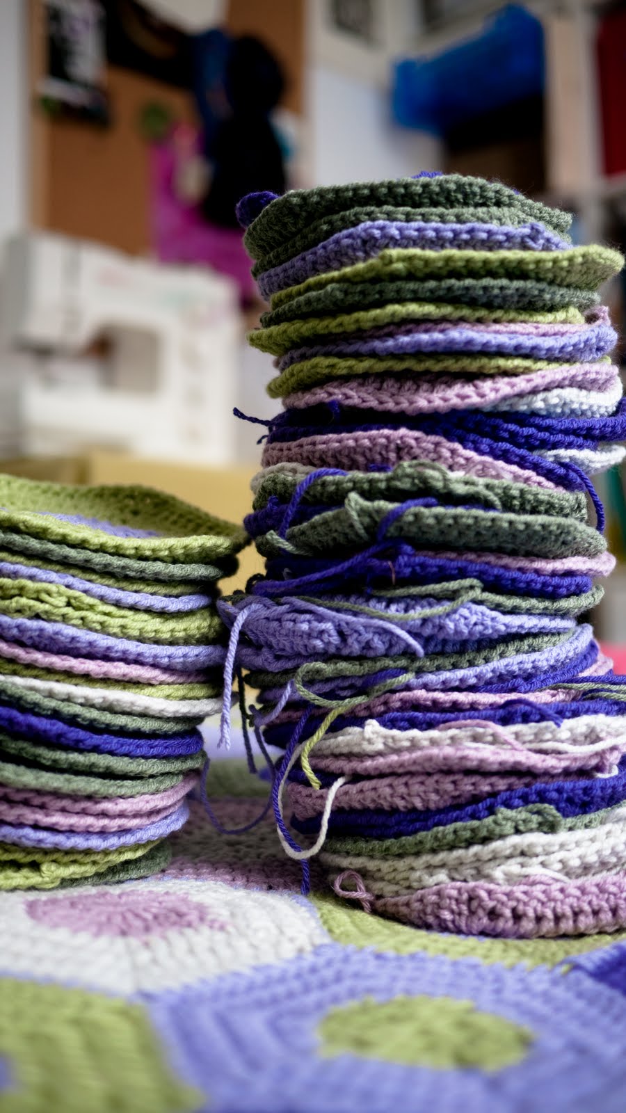 Frizzle Circle: Crochetoholic