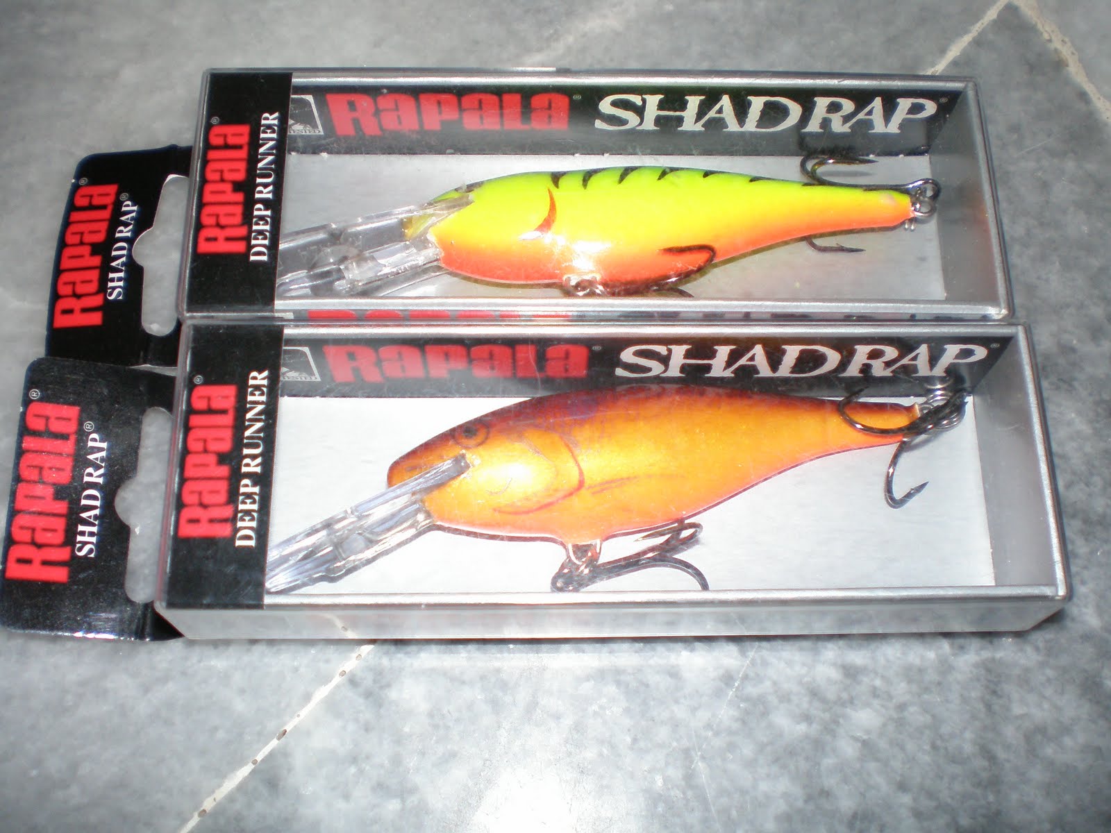 MECANGKUK: RAPALA SHAD RAP SR-8 (DEEP RUNNER)