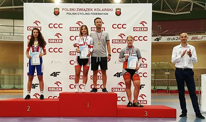 Robert Rzepka, Sandra Czamlet i Adam Woźniak po starcie na torowej ...