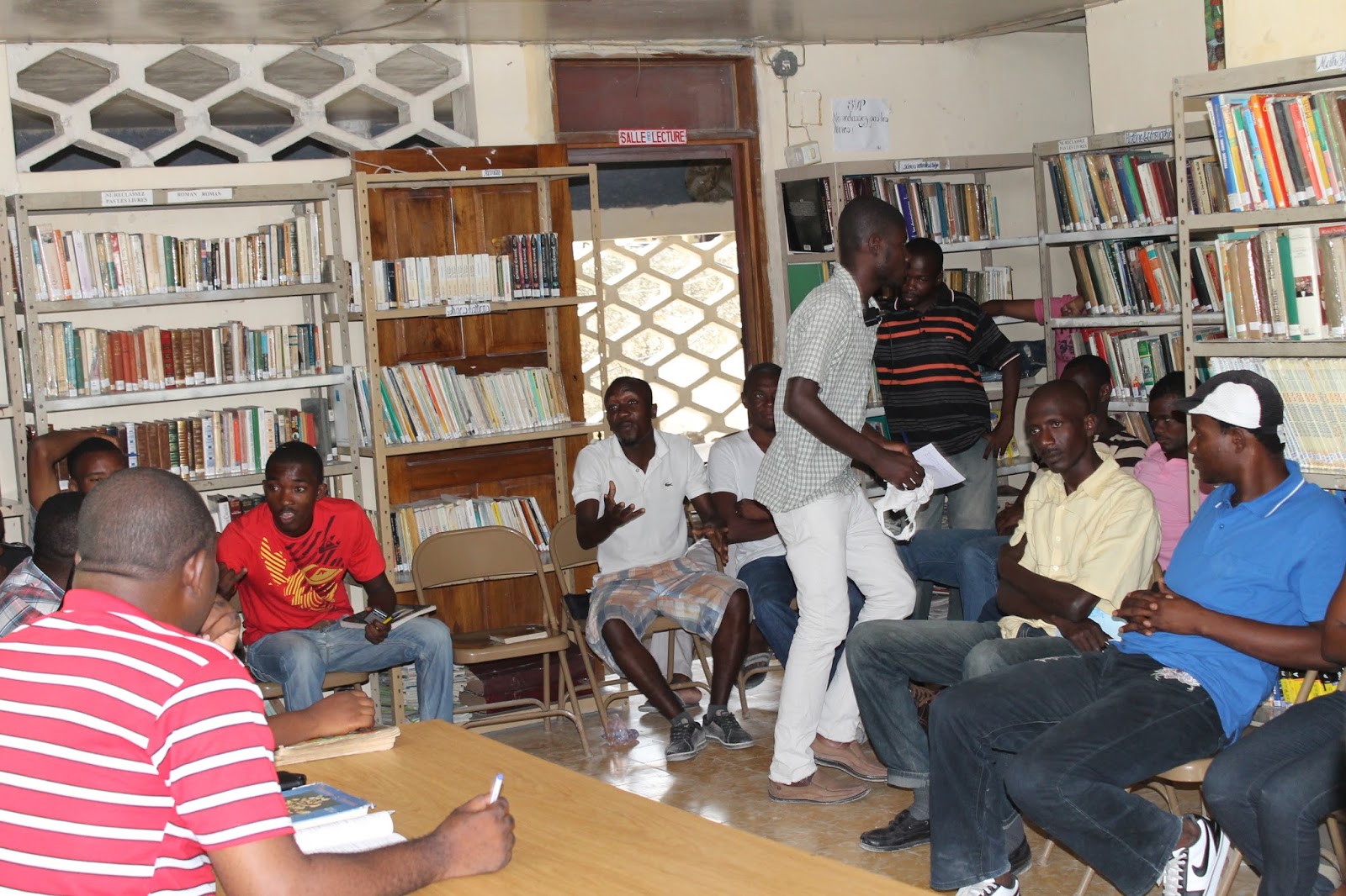 Bibliothèque Justin Lherisson