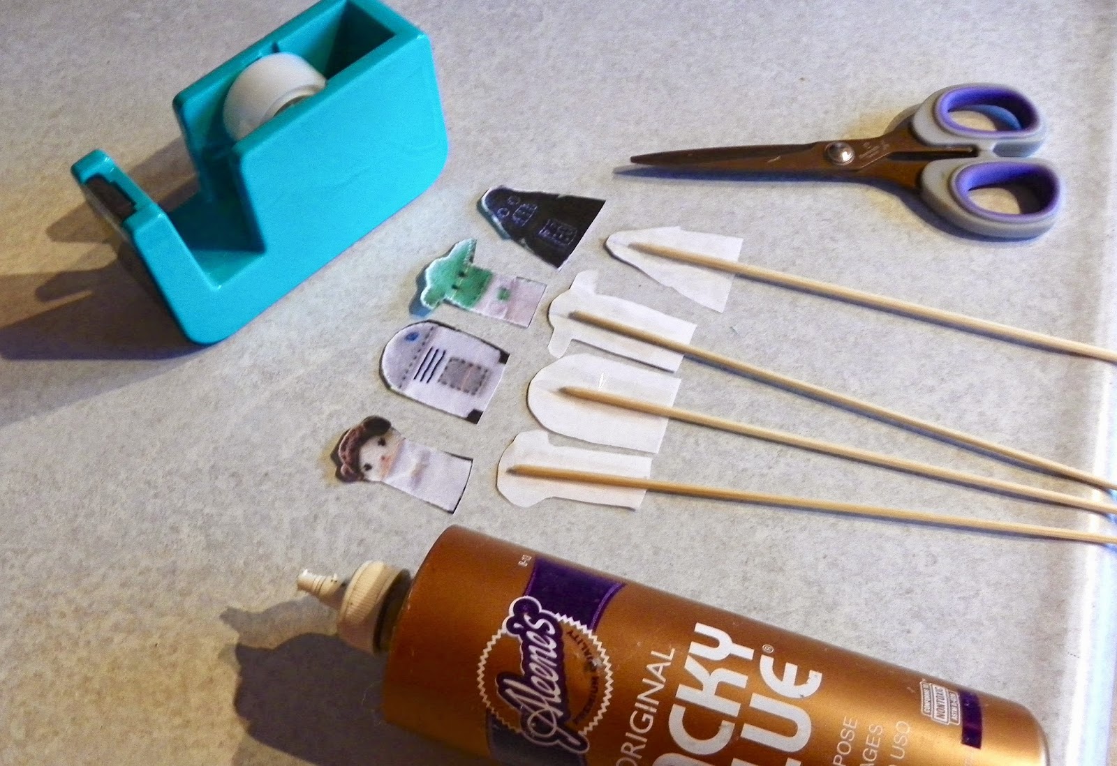 Nanny Jill: EZ EZ Star Wars inspired puppets on a stick