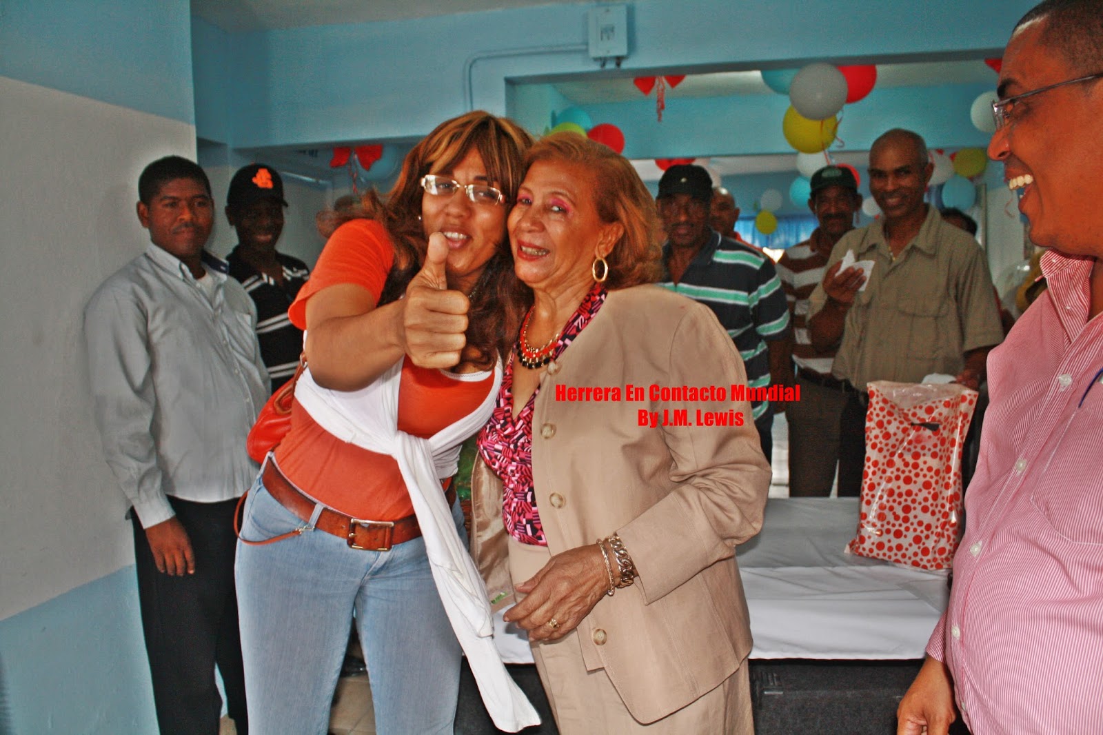 Felipa Gómez celebra con éxito Día de las Madres; anuncia candidatura ...