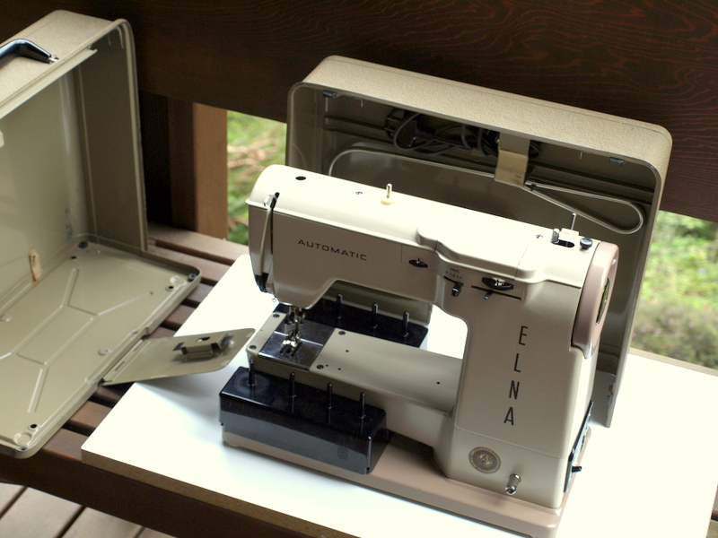 Tight Acres: Elna Automatic Zig-Zag Free Arm w/ Cam Assembly