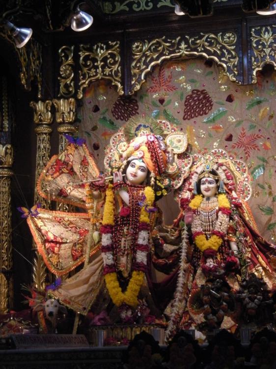 About Surat, Surat Image, In surat: Iscon Temple Surat