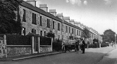 Tour Scotland: Old Photograph Park View Street Kilbarchan Scotland