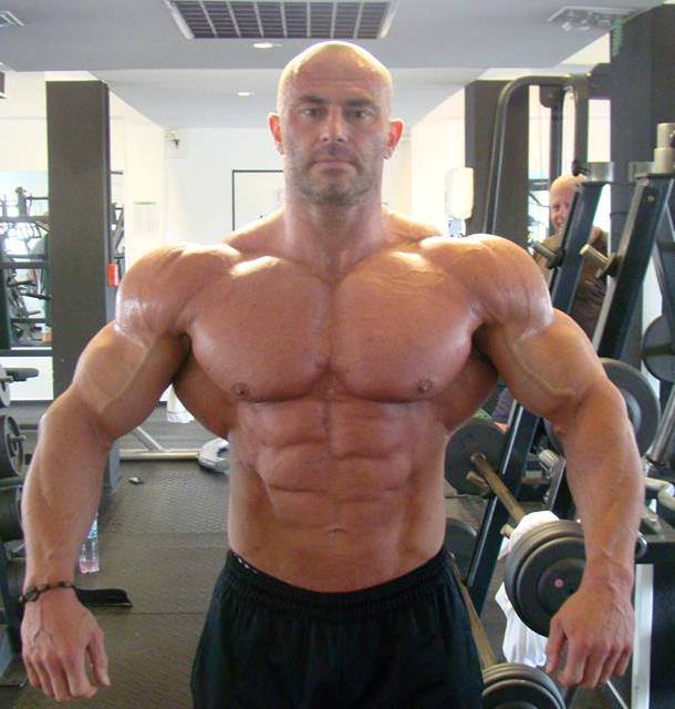 Bodyspace Junction: Tomáš Bureš: 2 Weeks Out, 246lbs!