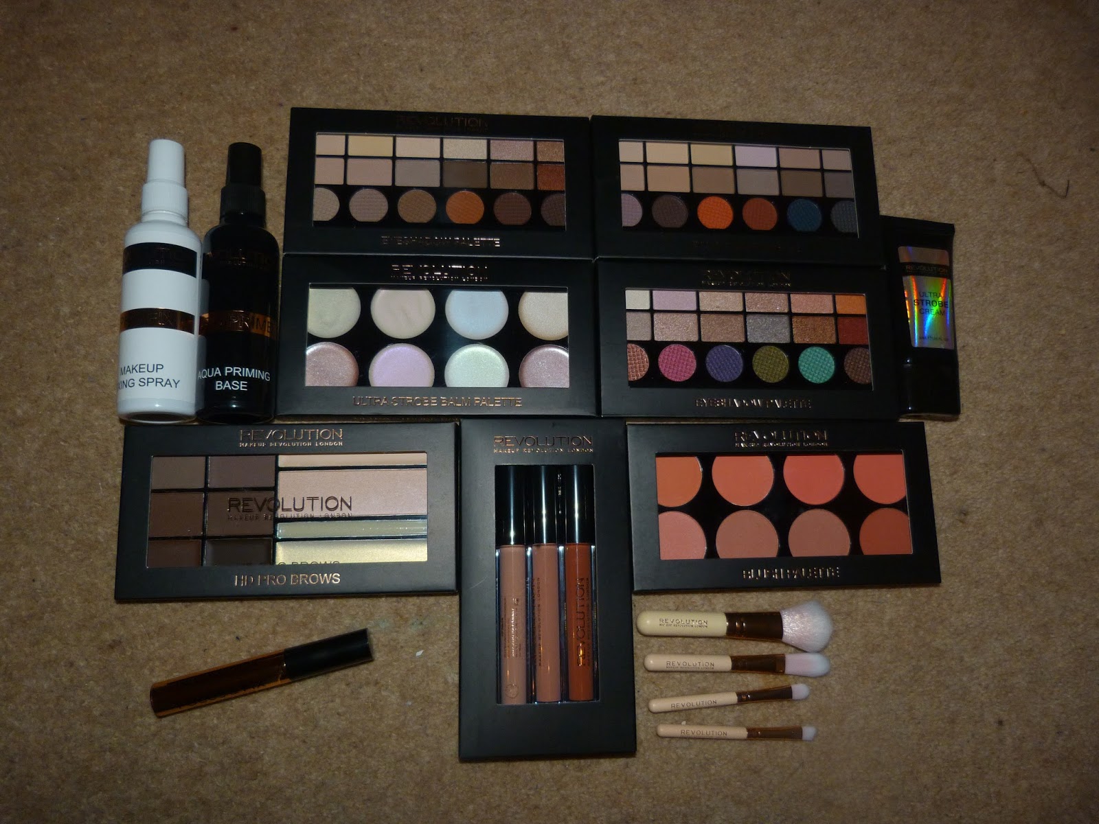 The Makeup Junkie's Diary: Makeup Revolution 12 Days Of Christmas Gift Set
