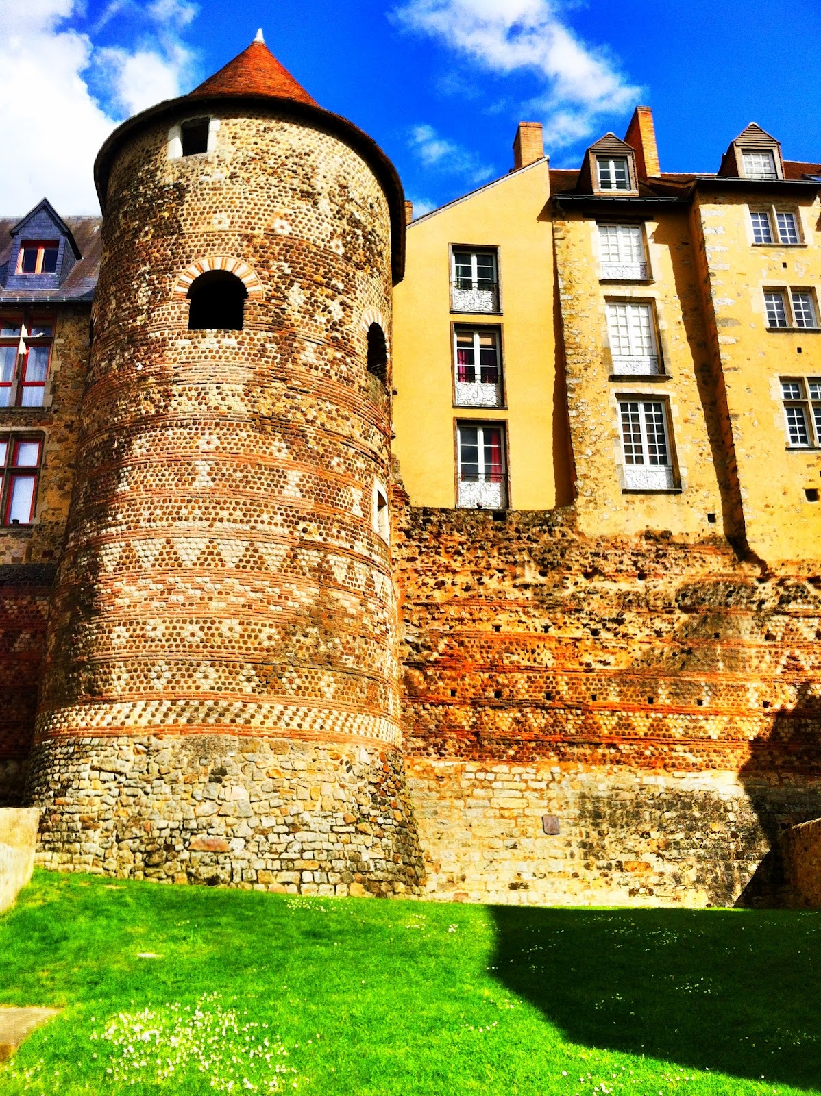 A deaf renaissance man's chronicles.: Le Mans, forests and medieval ...