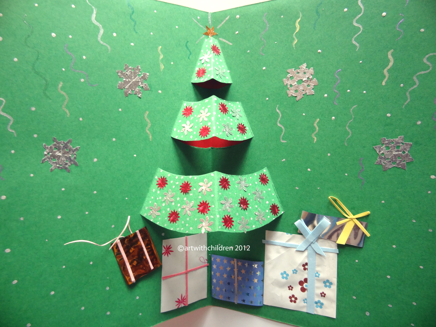CHRISTMAS TREE POP UP CARD CHRISTMAS TREE POP UP CARD