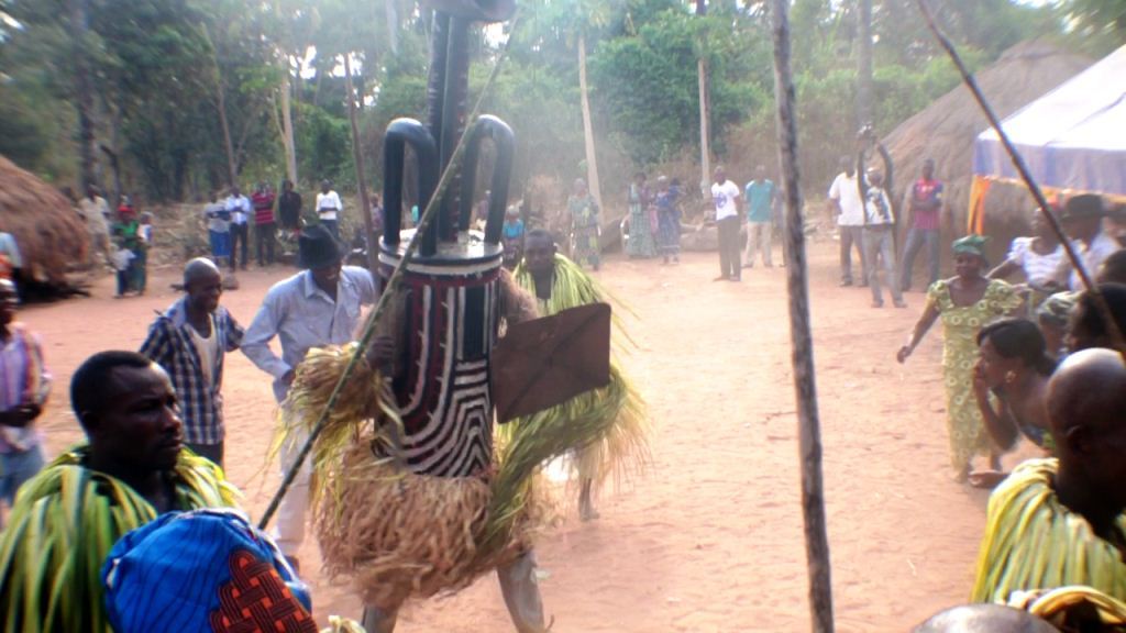 •AKWEYA•: Elders take progressive step, allow filming Akpnmobe