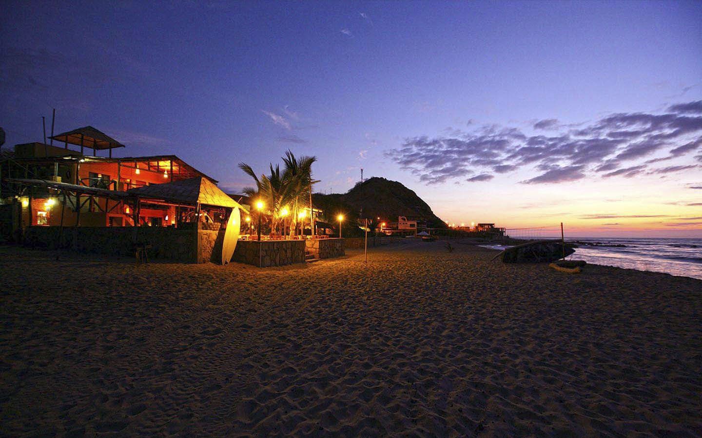 Relájate y diviértete en el Balneario de Punta Sal - Mi Ruta Peruana