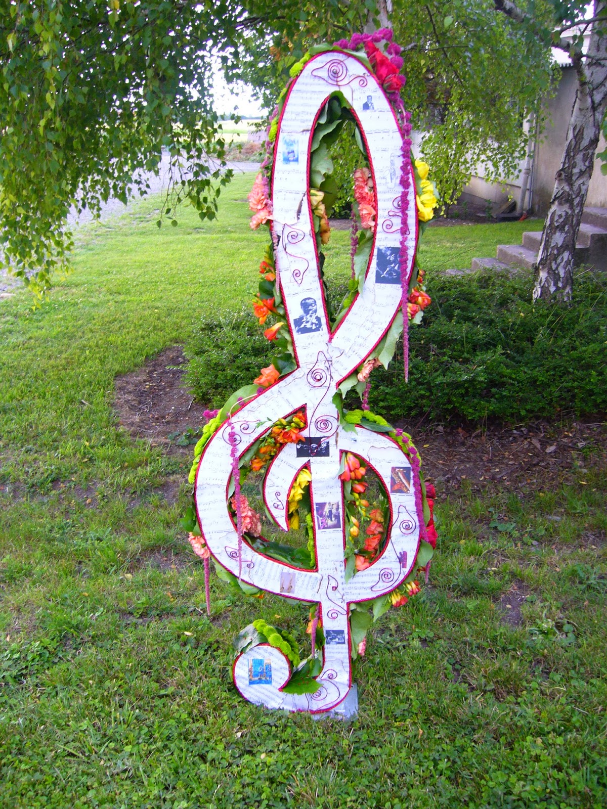 atelier des lys glorieux: clé de sol floral