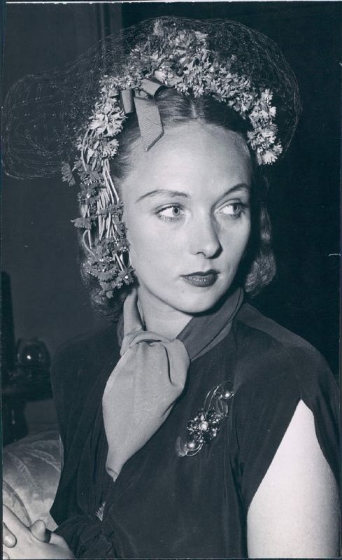 LADY GRACE'S JOURNAL: ROYAL MARRIAGE - LORD ALEXANDER MOUNTBATTEN