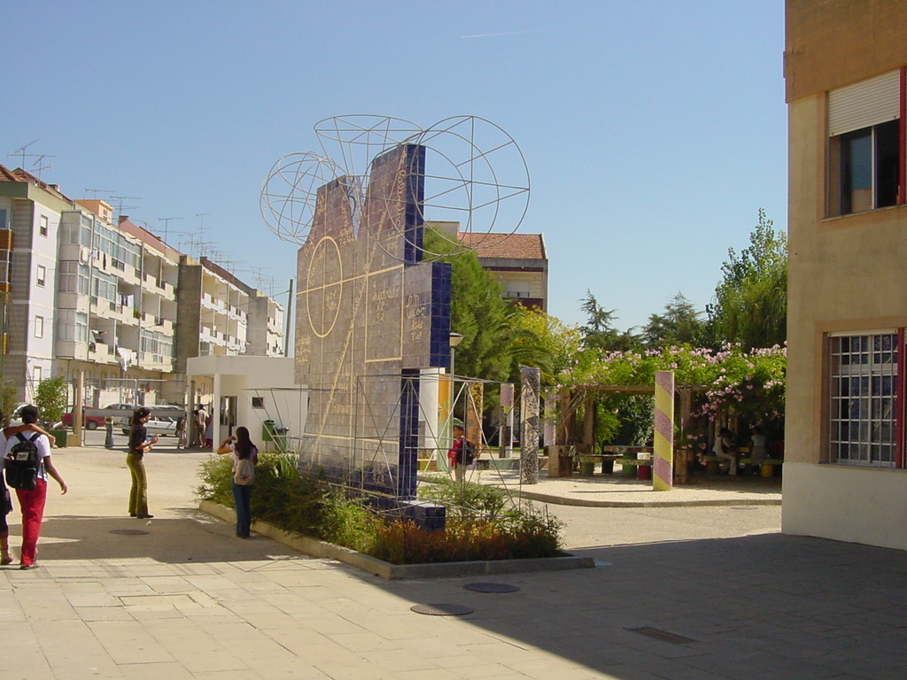 Livets hårda skola: Vialonga. (Portugal)