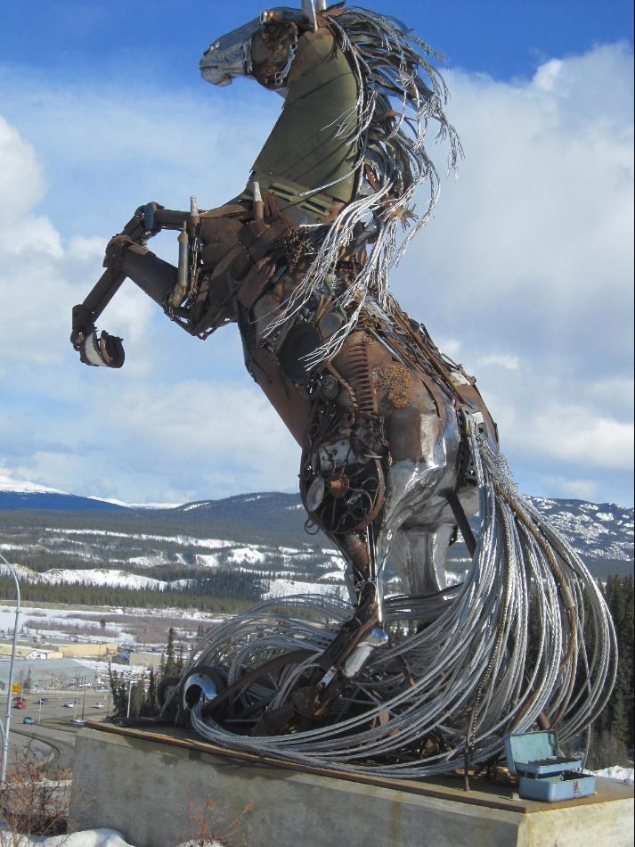 CHIRRIDOS: SORPRENDENTES ESCULTURAS HECHAS CON CHATARRA METÁLICA