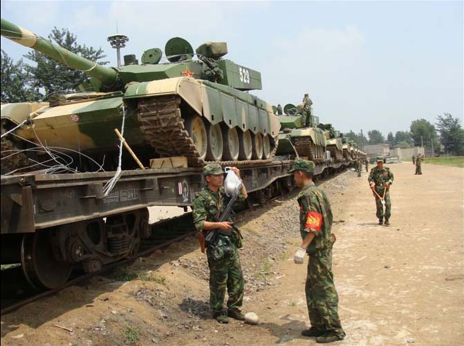 China Defense Blog: First "in-service" photos of the Type99A2.??