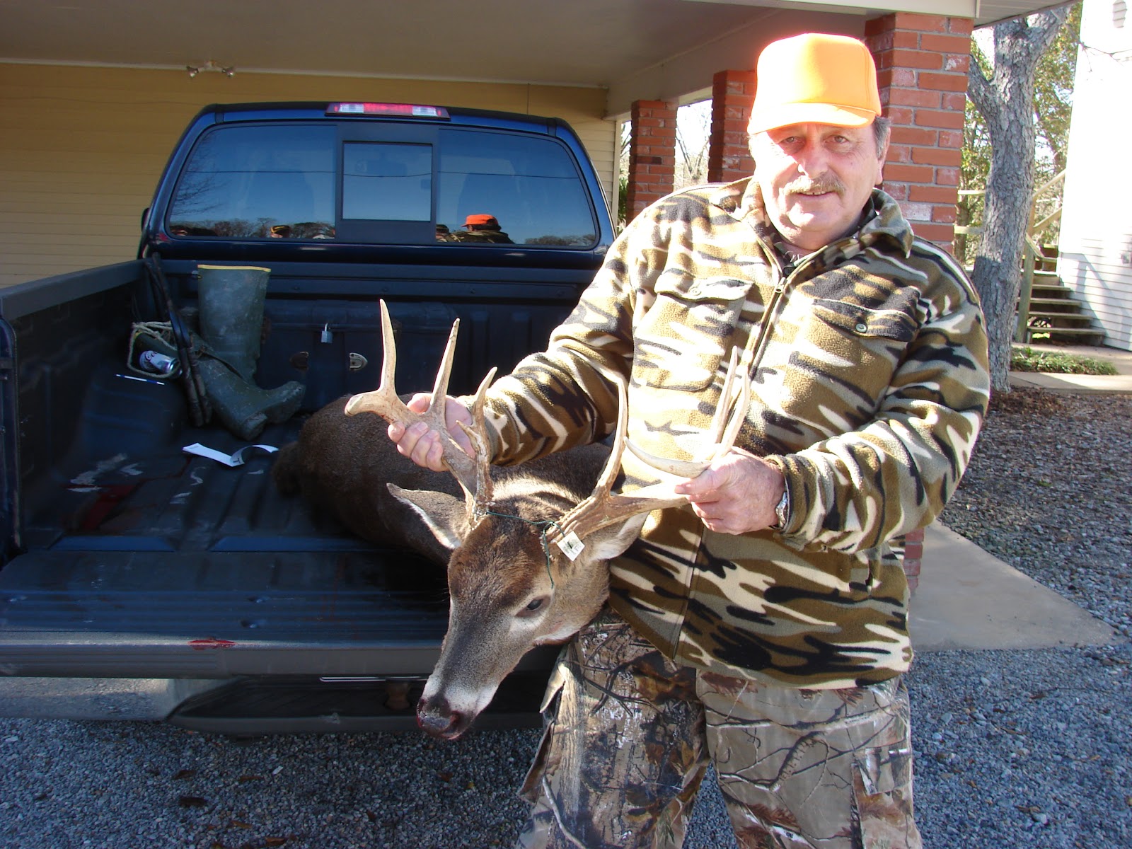 Avoyelles Wildlife Federation Banquet Sponsors: Nine point buck ...