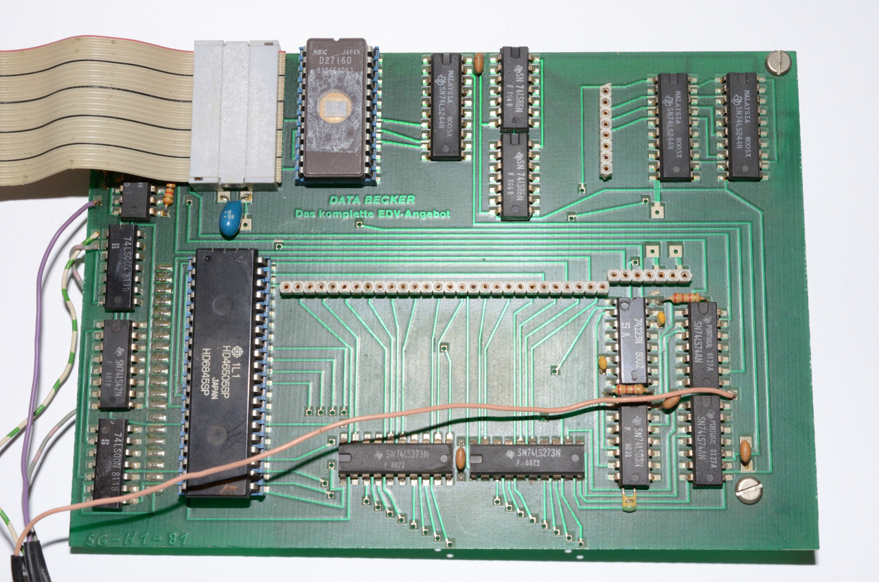 LC64 -a modular PLCC 6502 computer & CBM Stuff: 2017