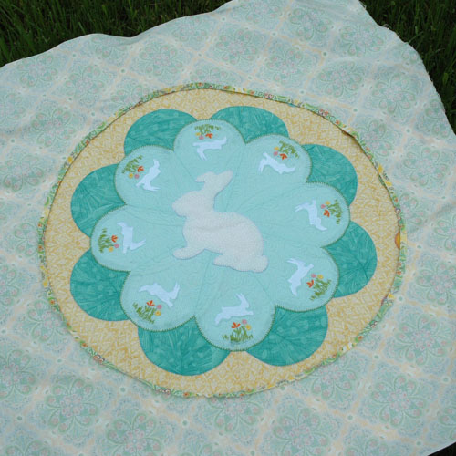 Easter Table Topper - Part 5 - Amanda's blog