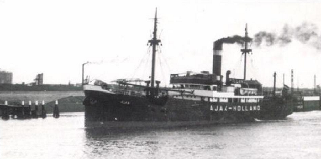 Foto's van schepen en werk: KNSM