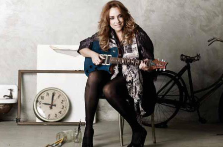 Fãs da Diva Ana Carolina: Biografia