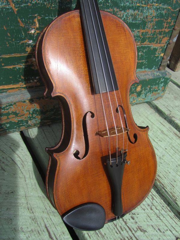 c.1922 L.V. Baker 4/4 Walnut-back Violin