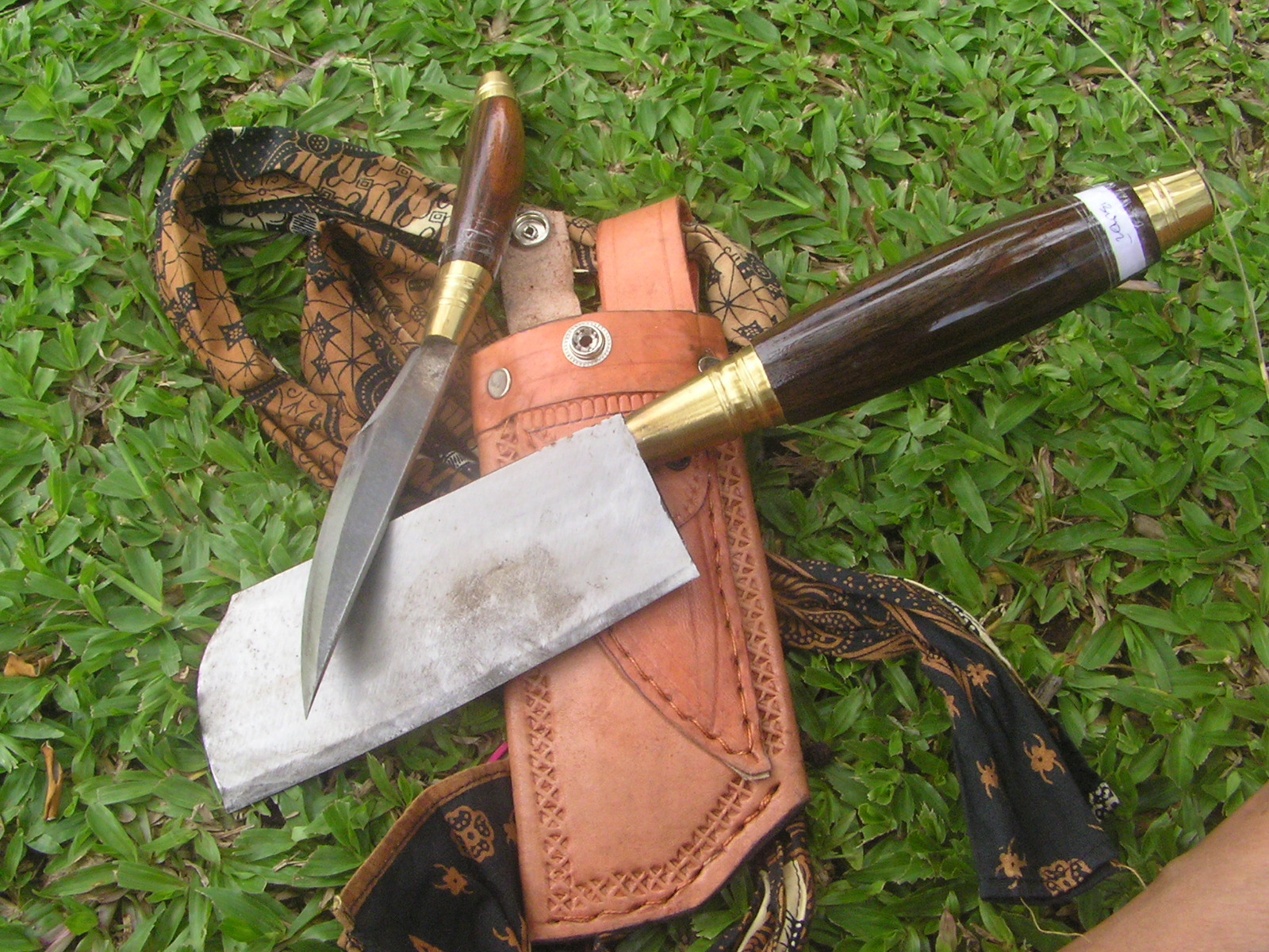 Blakas Pengutik Pisau Khas Bali