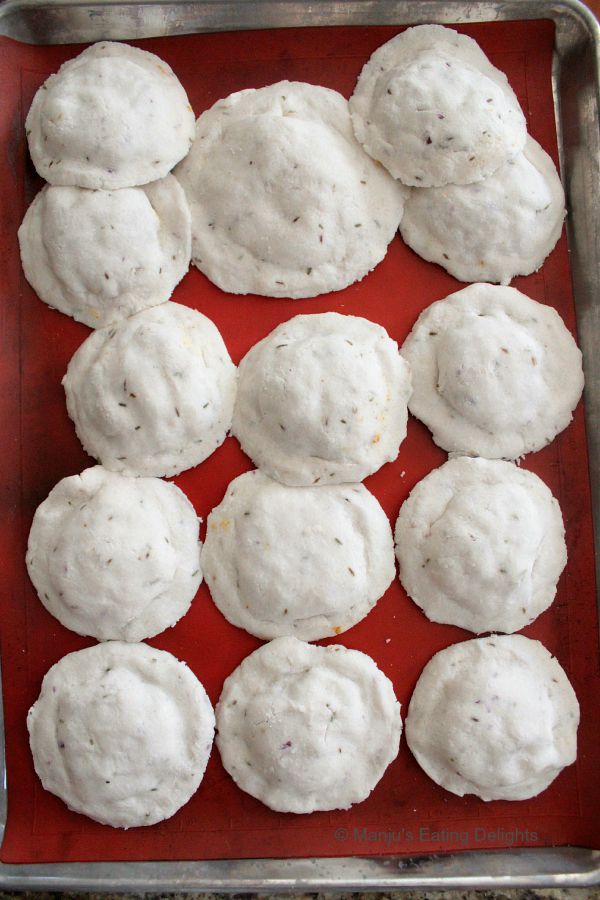 Manju's Eating Delights: Meen Pathiri - steamed Rice Pancakes with a ...