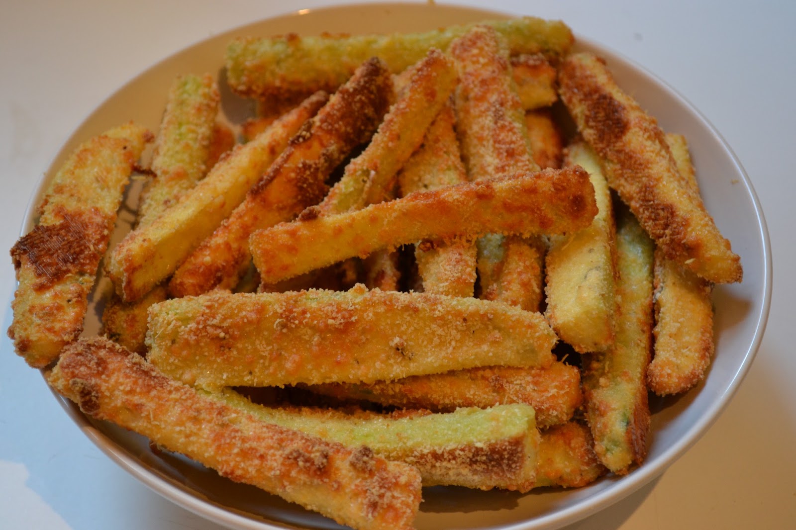 Frites de courgettes au parmesan et aux herbes de provence