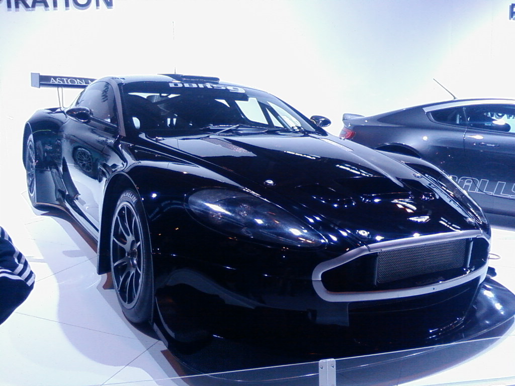 otomotif: Mobil Aston Martin