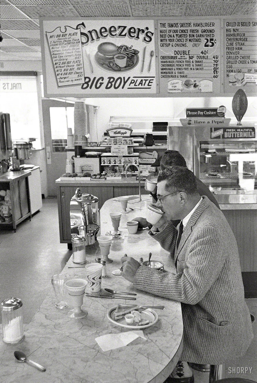 The Wearing Of the Green (and Gold): The Old Man at Sneezer's, 1960