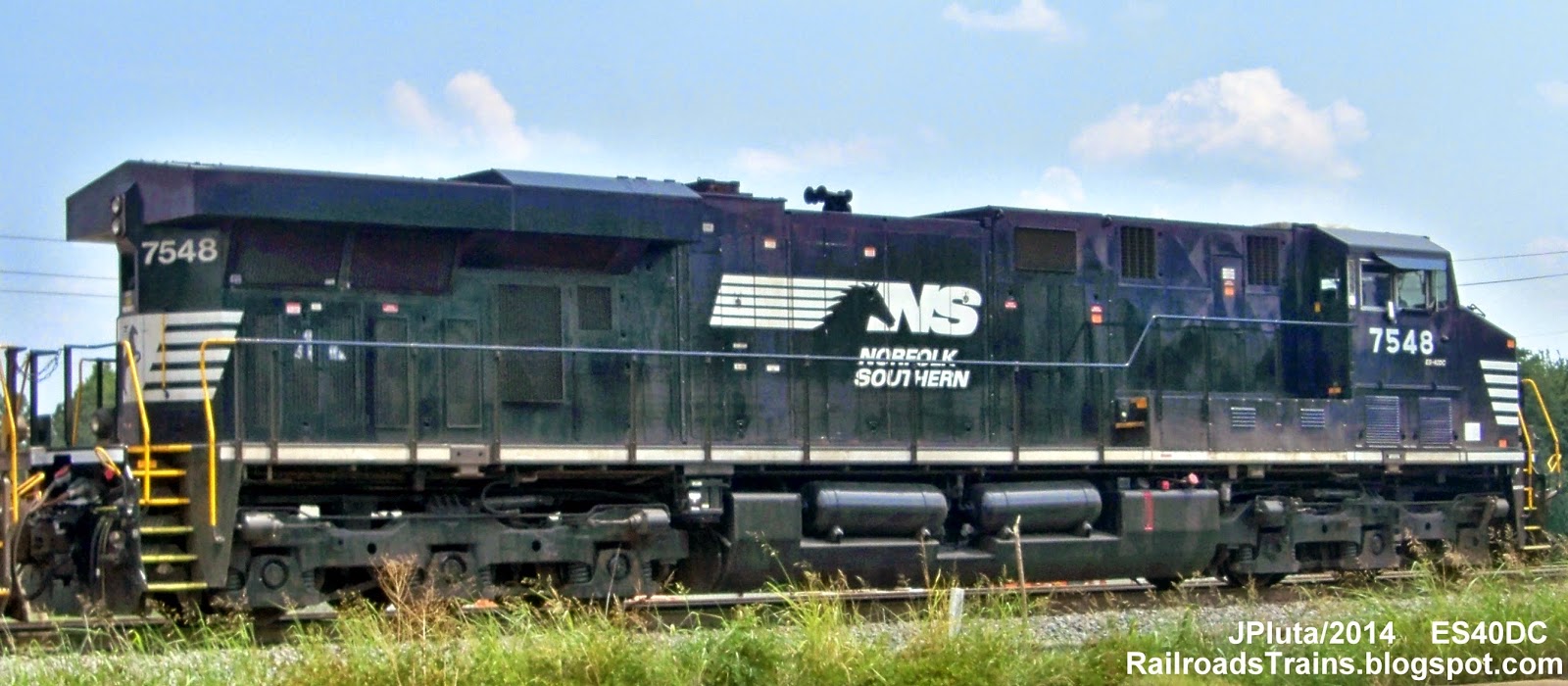 RAILROAD Freight Train Locomotive Engine EMD GE Boxcar BNSF,CSX,FEC ...