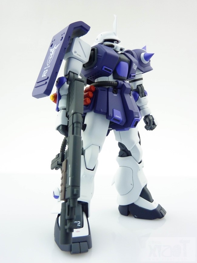 GUNDAM GUY: HGUC 1/144 MS-06FZ Zaku II FZ - Custom Build