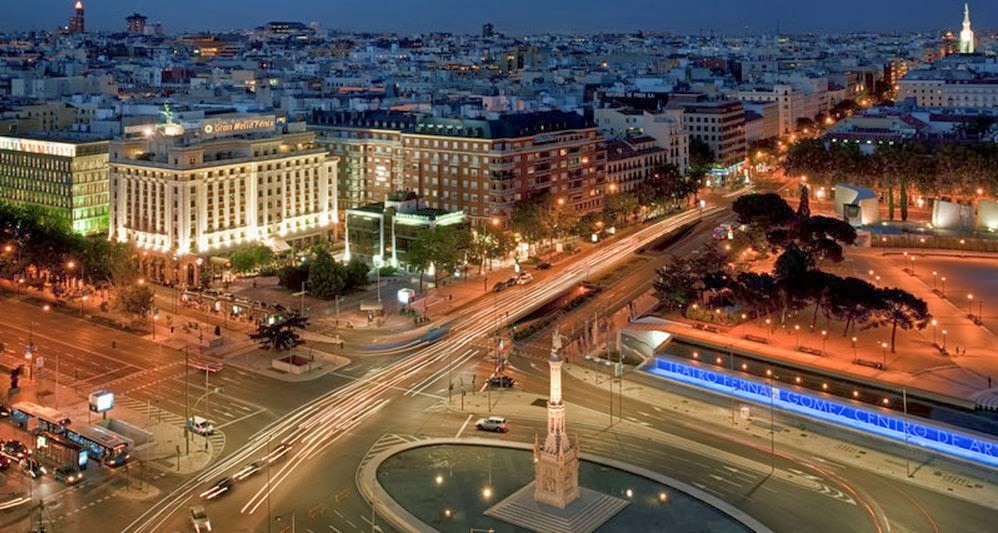 Historia Urbana de Madrid: La Plaza de Colón y su monumento.