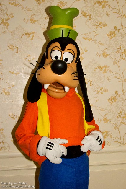 Kuya Marc's Bloggy Site!: My Favorite Disney Theme Parks Mascots =)