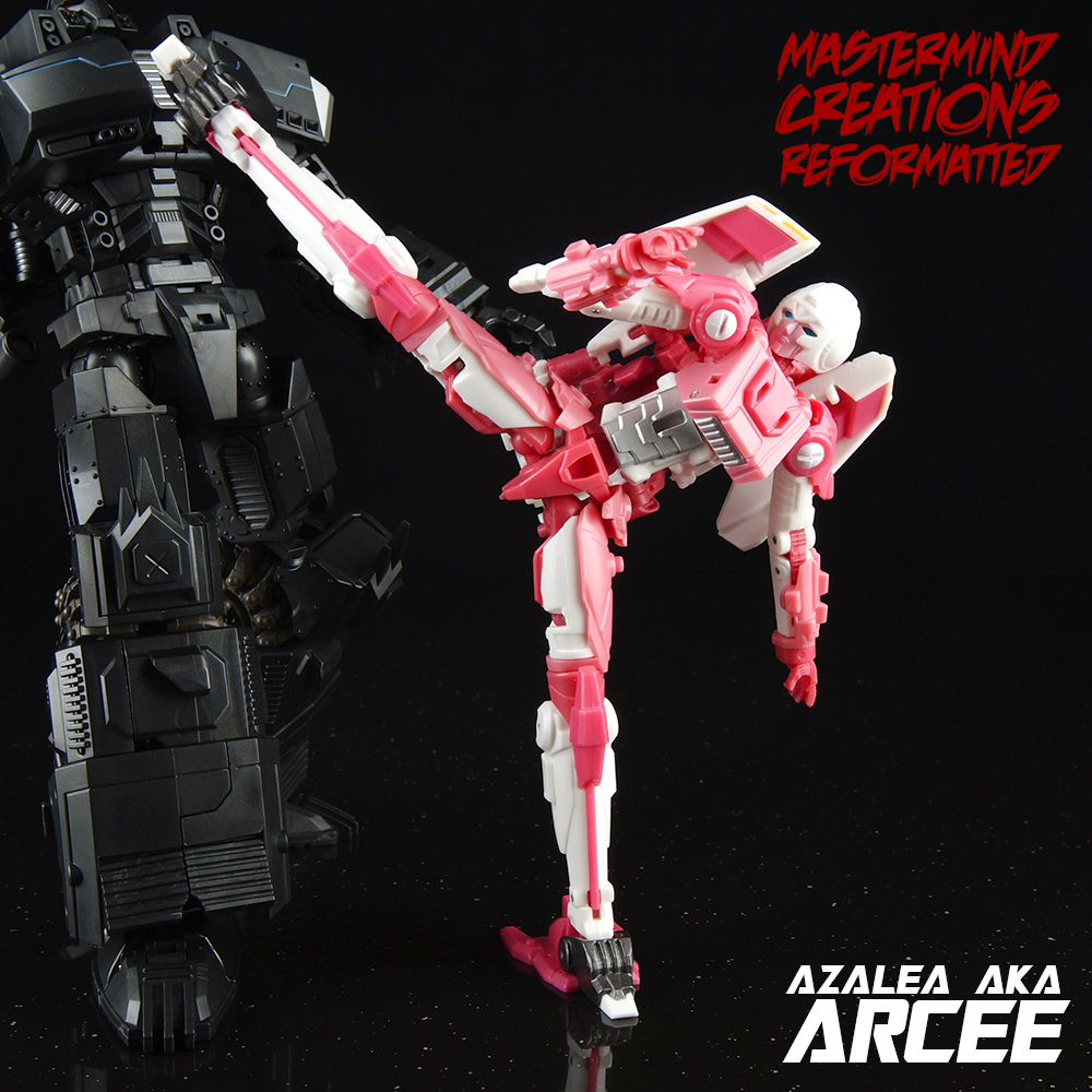 Opelouis's Toys Collection: Mastermind Creations Azalea(aka Arcee).