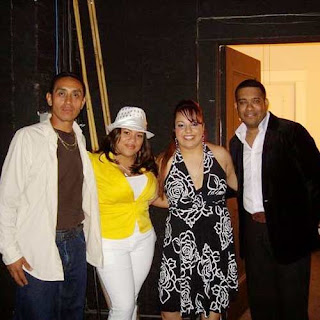 NOTICIAS Y EFEMERIDES MUSICALES Y DEL CINE: MONCHY Y ALEXANDRA, UN 16 ...