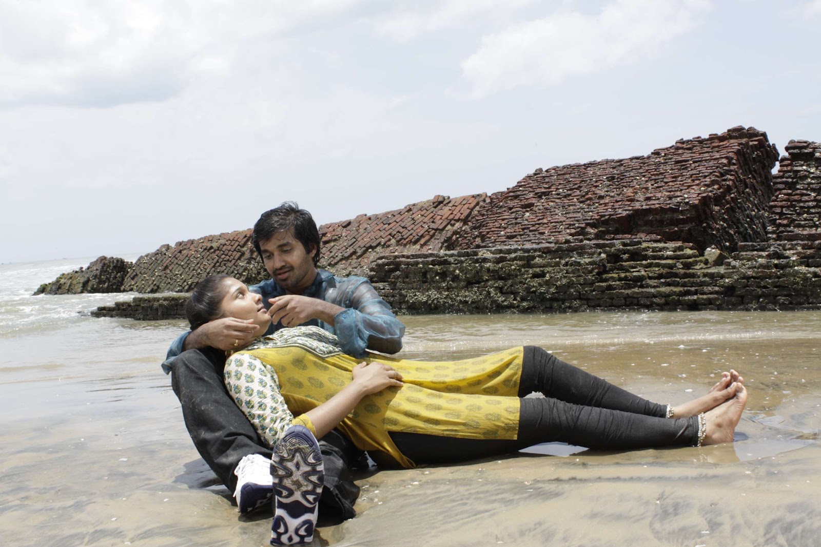 Kovalanin Kadhali Movie Stills