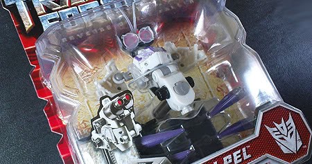 Scalpel Transformers ROTF Scout Class Toy