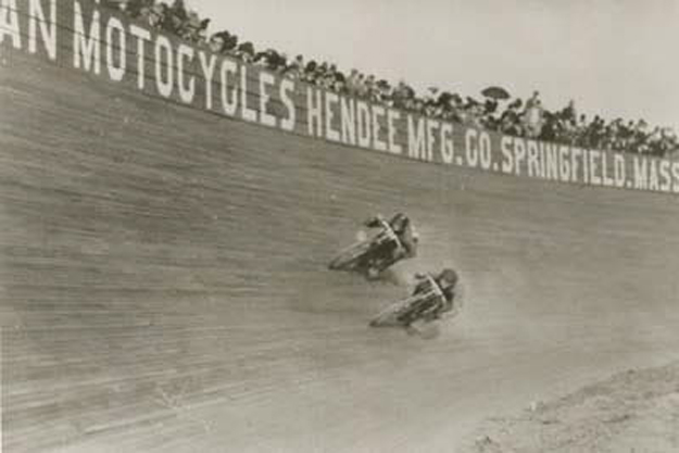 Riding Vintage Old Version: The Motordrome - Board Track Motorcycle Racing