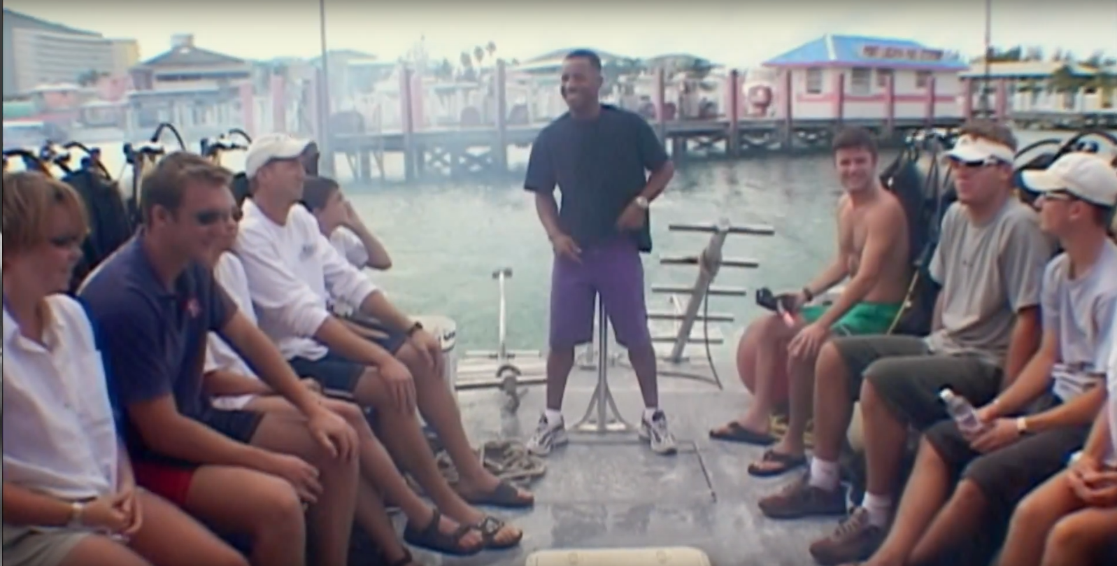 Open Water Movie Review 2003 - RageFor | Gamers First!