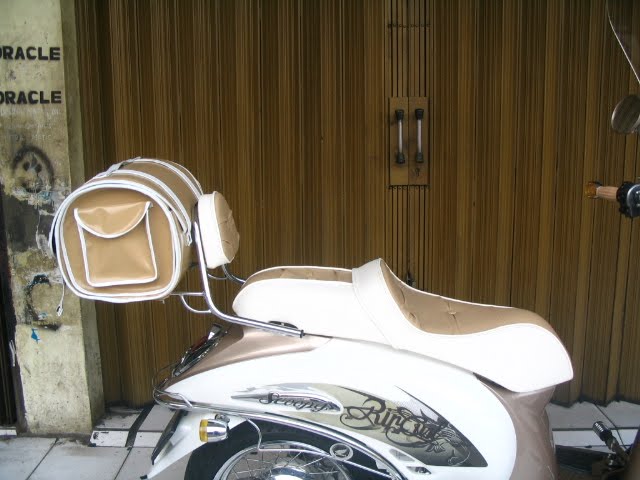 Modifikasi JOK MOTOR: Jok Scoopy Rip Curl