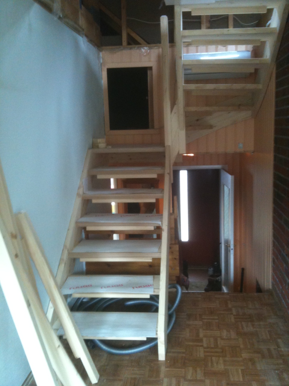 Hønemors hverdag: Ny trapp..