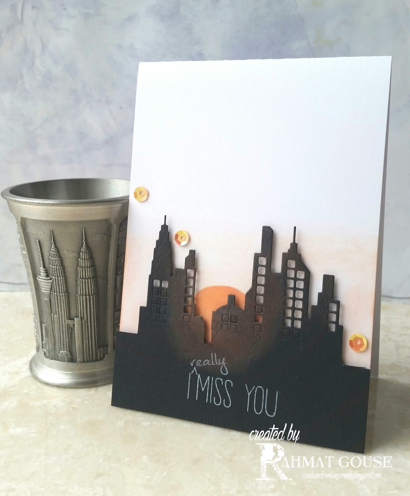 RG.CCC: A dash of distress - ink, paper, and emotion